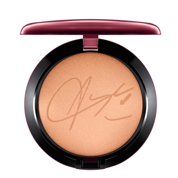 MAC Cosmetics | Makeup | Mac Limited Edition Aaliyah Baby Girl Bronzer ...